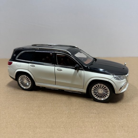 Toys | 124 Maybach Glsclass Gls60 Diecast Led Headlight Tail Light ...